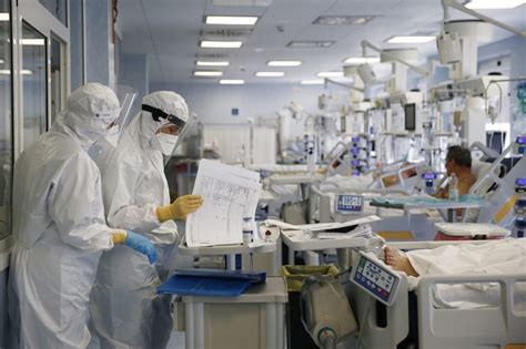 I Sintomi Di Omicron 5 Quanto Durano Incubazione E Malattia Con La