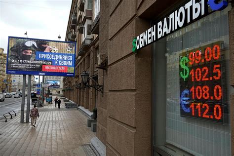 Russia S Ruble Hits Its Lowest Level Since Early In The War The