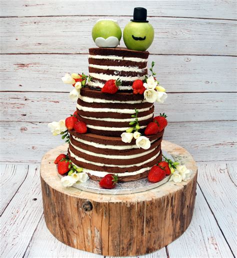 Babeczka Naked Cake goły tort weselny oraz tort bez masy cukrowej na