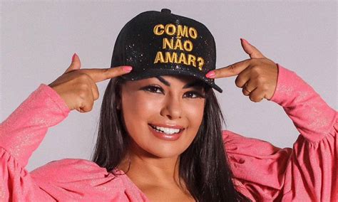 Paulinha Abelha do Calcinha Preta morre aos 43 anos após internação