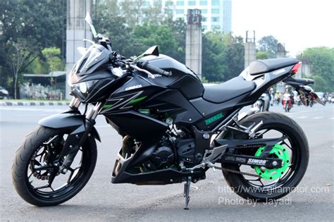 Kawasaki Z250 The Black Firefly Gilamotor