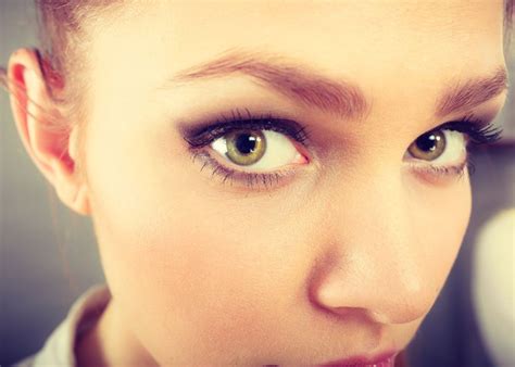 Augen größer schminken Anleitung und No Gos