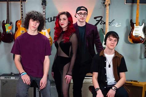 Get Ready To Rock Burn The Jukebox Band To Take The Stage At