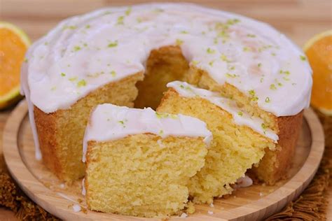Bolo De Laranja Bem Mido E Molhadinho Cobertura De Fondant