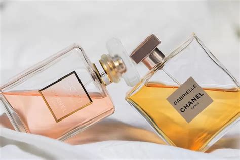 Rekomendasi Merk Parfum Wanita Yang Wanginya Tahan Lama Dan Murah