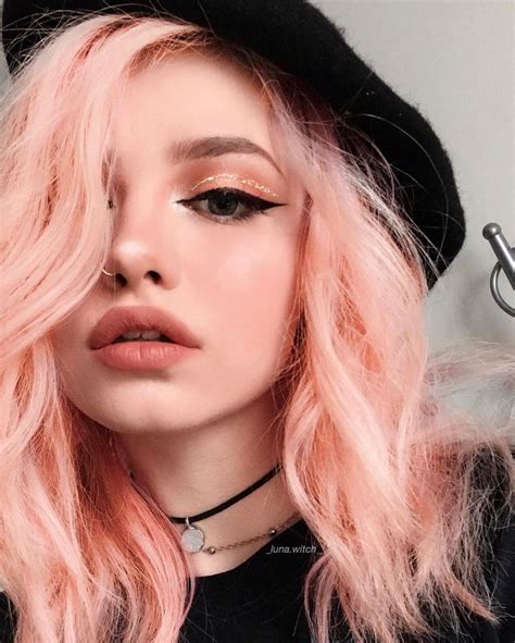 6554 отметок Нравится 75 комментариев — L U N A Lunawitch в Instagram Peachy Babe 🍑