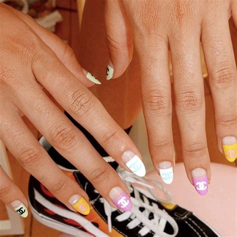 Basic Cute Simple Acrylic Nails Let S Practice Picking The Same Sized