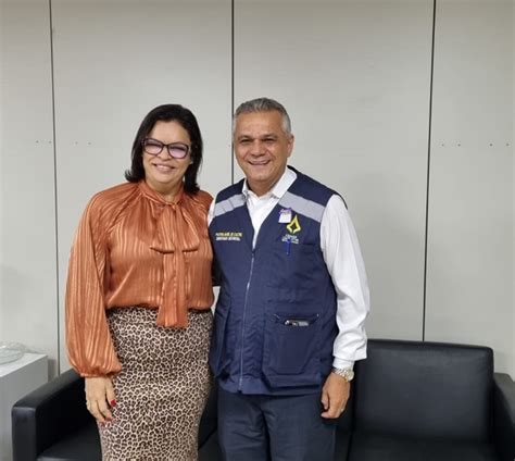 Distrital Daniel De Castro Visita O IGESDF Para Se Inteirar Das