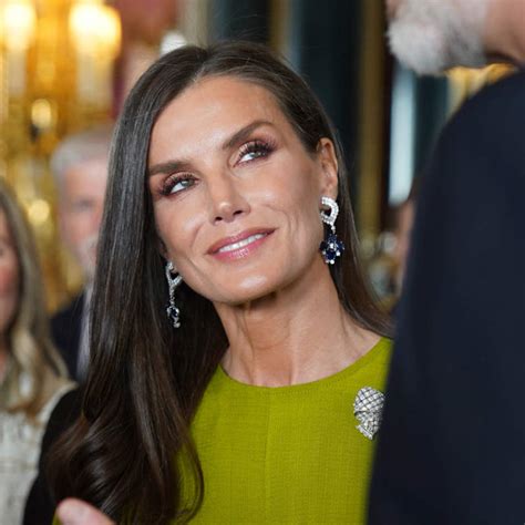 Una Barbie Real La Reina Letizia Conquista A La Prensa Internacional