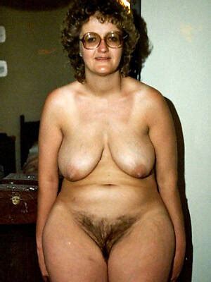 Naked Pics Of Classic Milf TheMatureSexPics