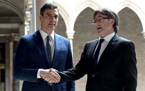 El juez García Castellón pide al Supremo que investigue a Puigdemont y