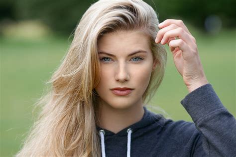 Blonde Blue Eyes Depth Of Field Face Girl Model Woman Wallpaper