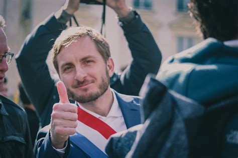 Augustine Dream On Twitter Rt Frapiquemal Au Rassemblement Devant L