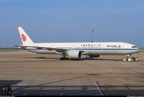 B 2035 Air China Boeing 777 39LER Photo By GZ T16 ID 1456679