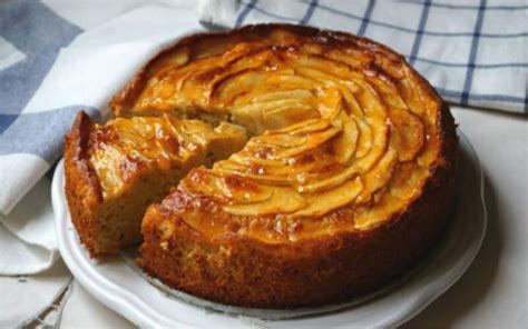 Gâteau aux pommes classique de grand mère Toutes Recettes