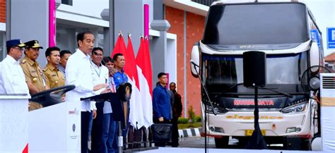 Presiden Jokowi Apresiasi Pembangunan Empat Terminal Penumpang Tipe A