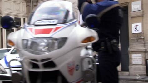 IMCDb Org 2001 BMW R 1150 RT P In Le Juge Est Une Femme The Judge Is