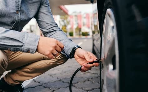Saiba Como Calibrar Corretamente Os Pneus Do Seu Carro