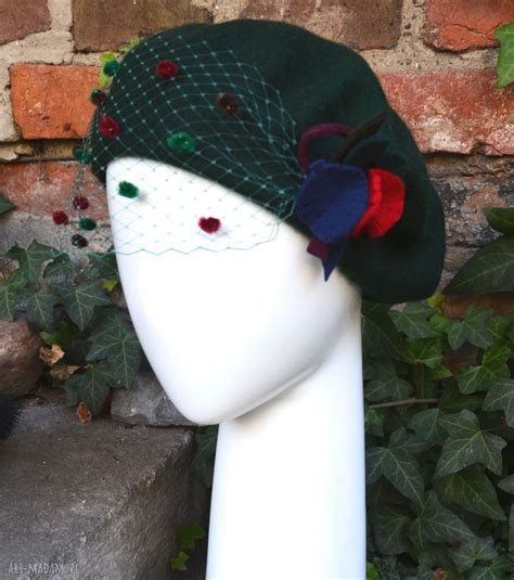 Fascynatory Zielony Beret Gustowne Czapki