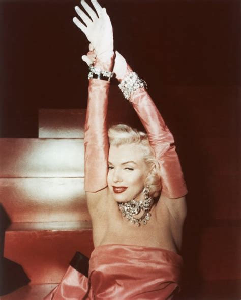 Lorelei Lee From Gentlemen Prefer Blondes Old Hollywood Costume Ideas For Halloween Popsugar