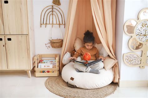 Claves para crear un rincón de lectura Montessori Otoñal Creciendo