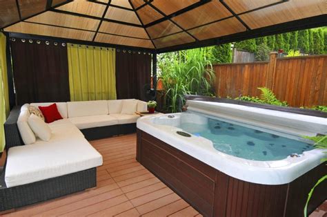 28 Hot Tub Pergola Designs To Transform Your Backyard