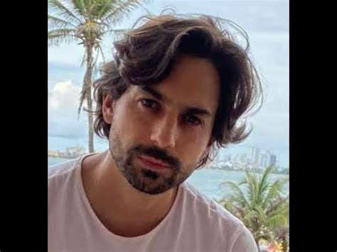 Sebastián Eslava revela la vez que hizo un trío La Kalle YouTube
