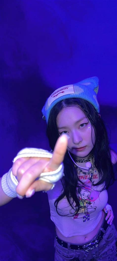 Pin De Zalomon Hebreo Em Guardado R Pido Seulgi Refer Ncia Foto Red