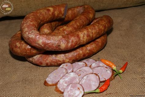 Domowy wyrób Coś do chleba i talerza Kiełbasa z chili