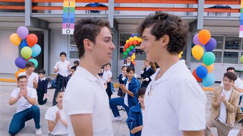 C93 El amor unió a Aristemo Shows Mi marido tiene más familia