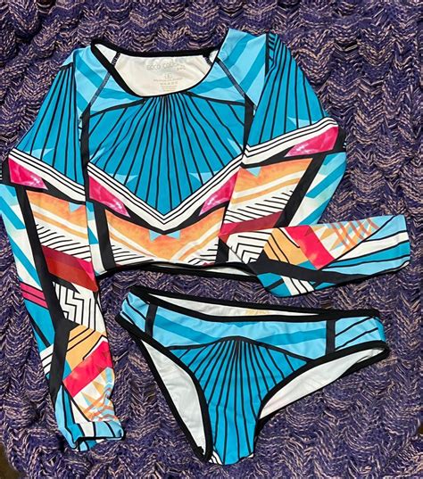 Coco Cabana Rash Guard Women S Fashion Swimwear Rash Guard On Carousell