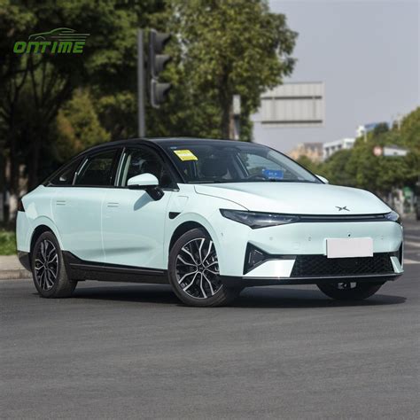 Featured Design Intelligent Fast Charging New Energy Four Wheel
