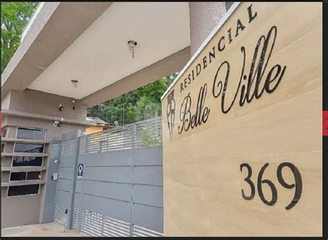 Casa de Condomínio na Rua Íris Antônio Campos 369 Campo Comprido em