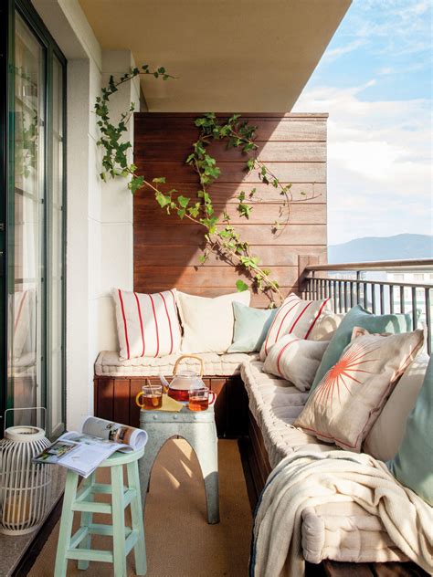 Cómo decorar una terraza estrecha y alargada