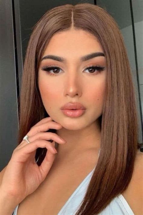 El color de cabello castaño claro es uno lleno de calidez de tonos
