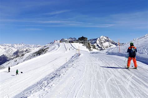 Tipy SNOW tour Saas Fee unikátní lyžování mezi ledovci Lyžařské