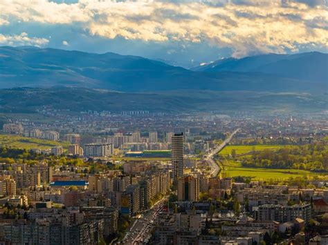 Numărul turiștilor care au vizitat Clujul anul acesta în scădere față