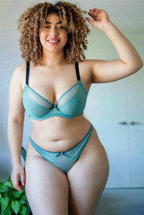 Pin On CURVES ARE BEAUTIFUL
