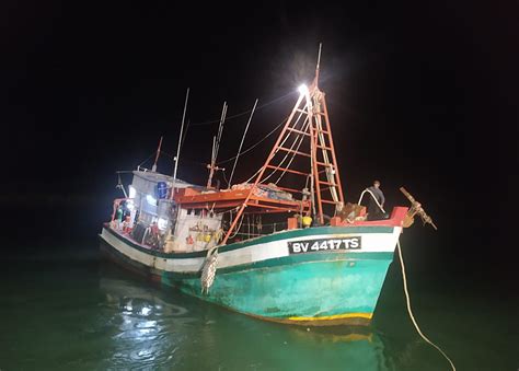 PSDKP Tangkap Kapal Ikan Asing Berbendera Vietnam Dan Malaysia Di Laut