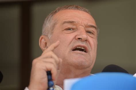 CFR Cluj dă lovitura anului cu acest transfer de titlu Gigi Becali e