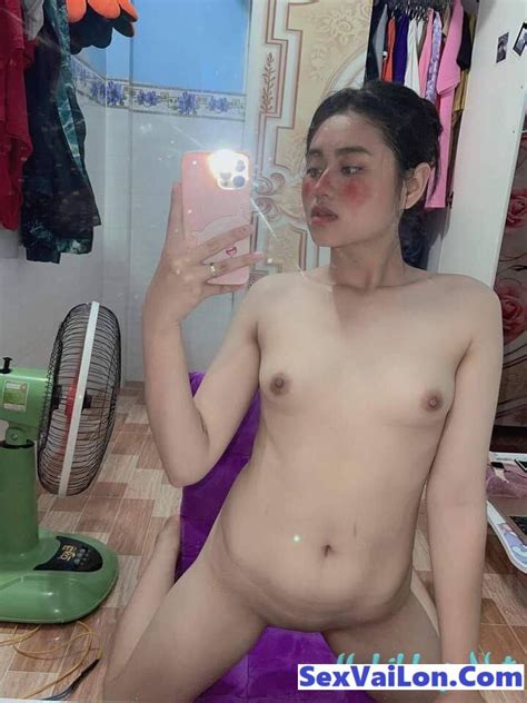 Ảnh sex hot girl Phạm Thanh Hà khoe hàng