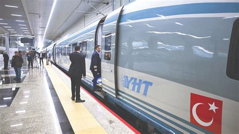 Hızlı tren bayramı Ankara Sivas arası artık 2 saat