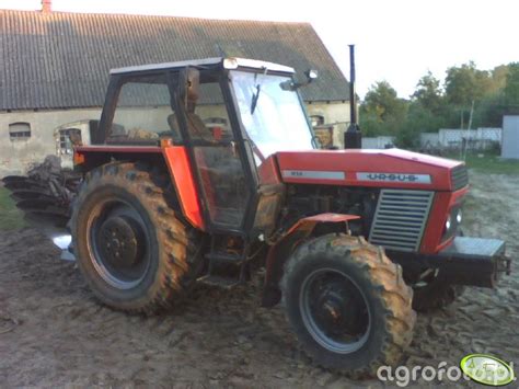 Foto ciagnik Ursus C 385A Pług 5 skibowy 91408 Galeria rolnicza