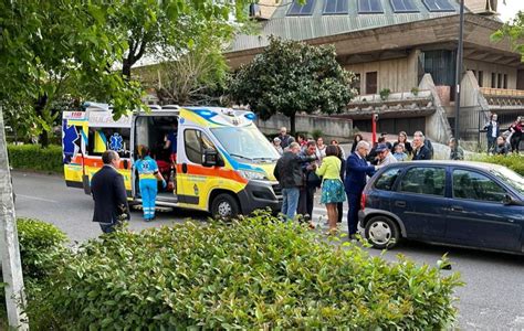 Rende Investita Da Unauto Mentre Attraversa La Strada COSENZA 2 0