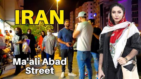 IRAN Night Walk In Shiraz 2022 Night Life In Mali Abad Street Vlog