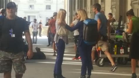 Six Underground Melanie Laurent E La Sua Stunt 475279 Movieplayer It