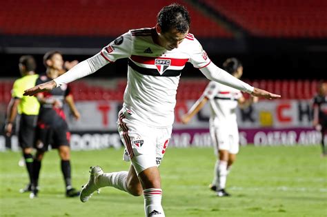 São Paulo tenta derrubar tabu de 16 anos contra o Racing nesta quarta