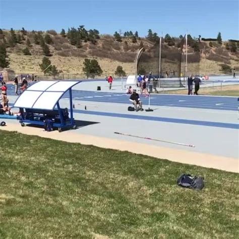 Pole Vaulter Allison Stokke Has A Close Call At A Recent Meet Scrolller
