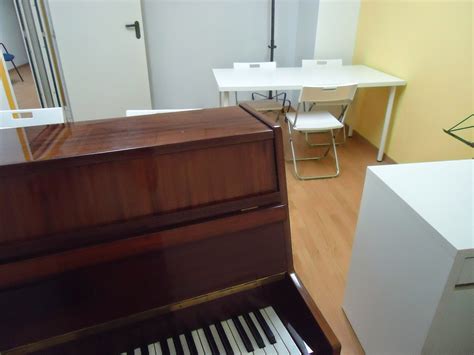 Al Rojo Vivo Ahots La Nueva Escuela De Canto Inici Las Clases El