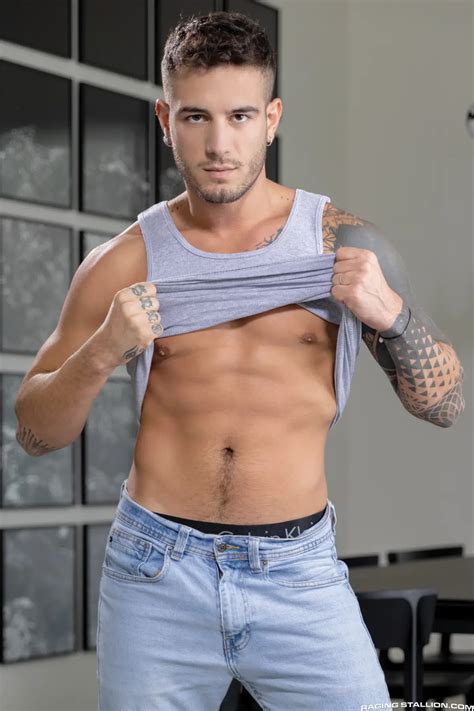 Well Bred Lobo Carreira Justin Jett Alex Ink Gay Porn